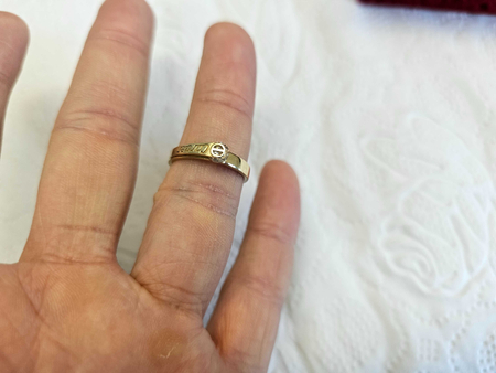 ПРОДАМ Кольцо (Cartier) ЗОЛОТО 585 Пробы / 1.81 Гр. Состояние ОТЛИЧНОЕ