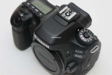 Canon EOS 80D Body: 11.831 Probeg
