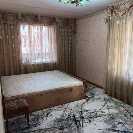 -Продаю Чиланзар 1/2/5 балкон 2/6