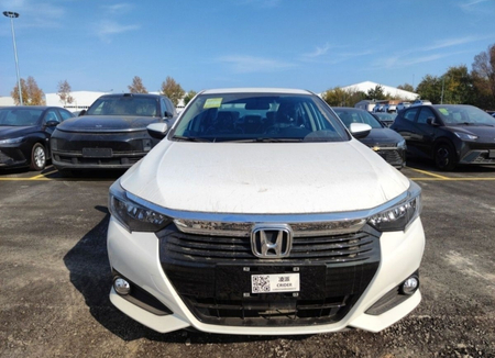 HONDA Crider Bez Lyuk