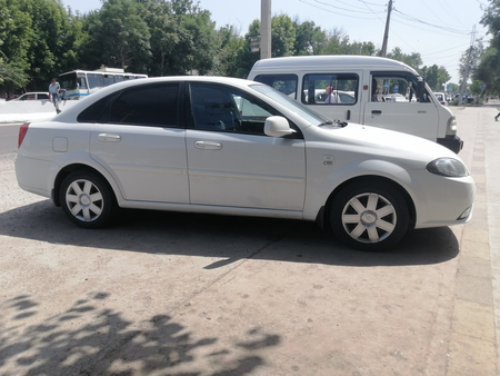 Продаю Lacety gentra автомат