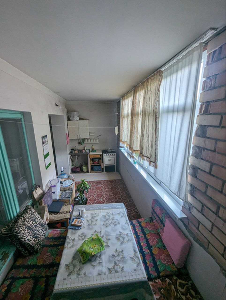 Ц5 da 4 honali kvartira sotiladi moljal na nebe restaran,