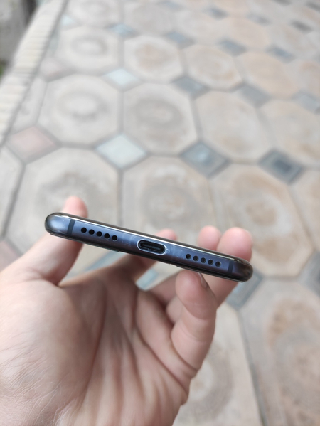 Huawei P20 pro  FLAGMAN telefon sotiladi!!!
