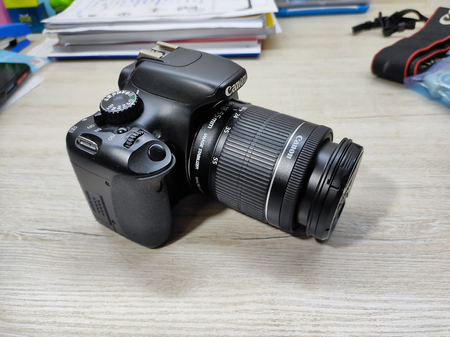 Продаю Canon EOS 550D\\nСостояние отличное(зарядник и комплектующие име