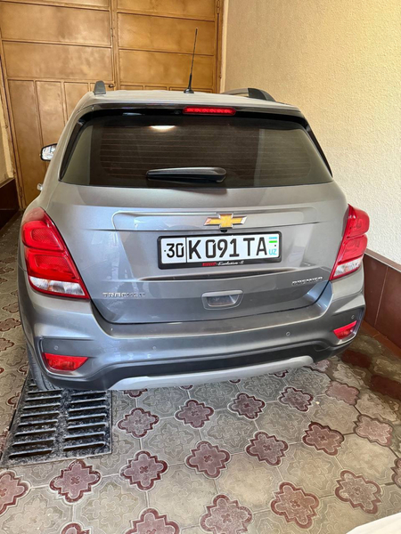 Trekir 1 holati chotki srochna sotiladi