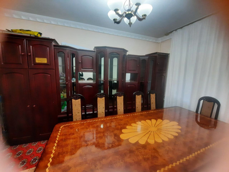 Продается мебель (стенка+стол стул)
