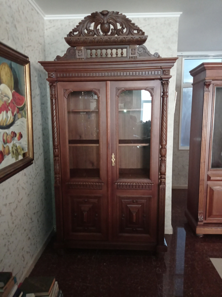 Качественная реставрация старинной мебели