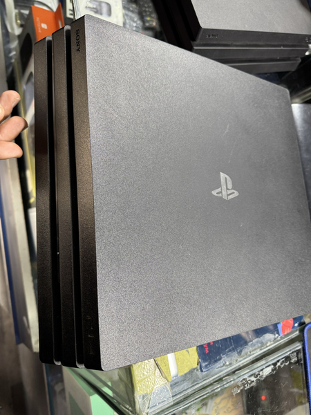 Playstation 4 pro 1tb