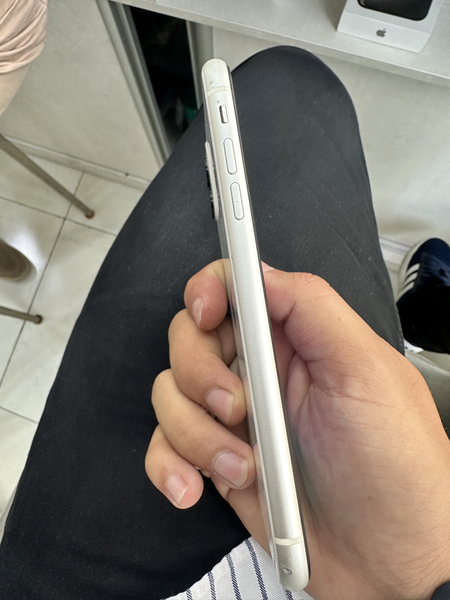Iphone 11 64 gb karopka dakumet