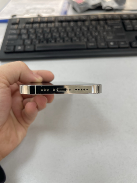 Продается Iphone 13 pro white