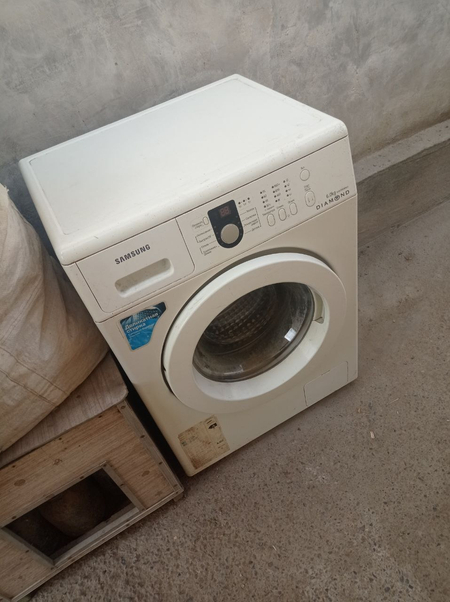 Продам стиральную машину