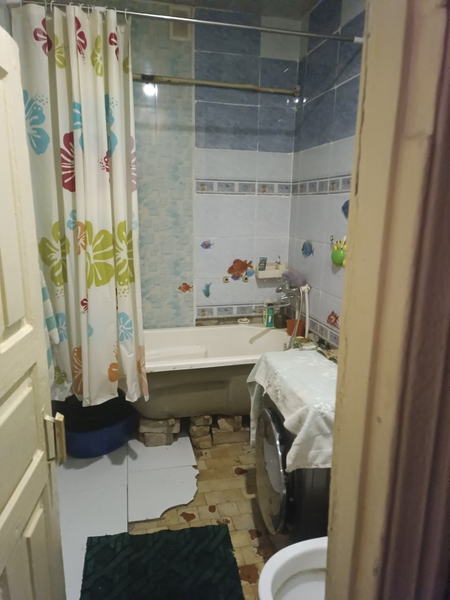 Срочно сотилади нархи 27000$ колган хамма малумотлар тел оркали.