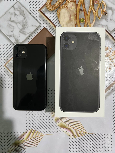 iPhone 11 yomks 78% xotira 64