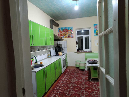 Urganchda hovli joy ijaraga beriladi sharoitli