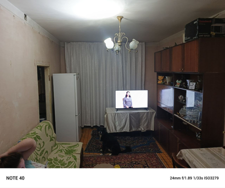 Продается квартира срочно, без ремонта, 3х комнатная