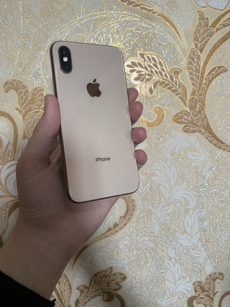 Iphone xs gold idal