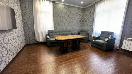 Golden House. Паркентский рынок. Евро двушка.