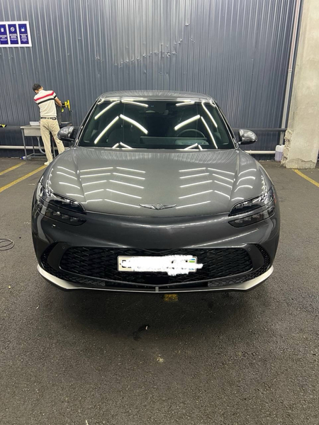 Продается Genesis GV60