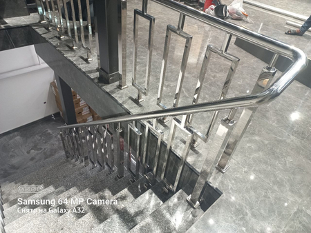 Nerjaveyka / loft perila