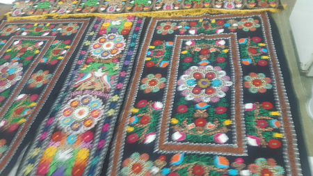 Qadimiy Popop sotiladi.