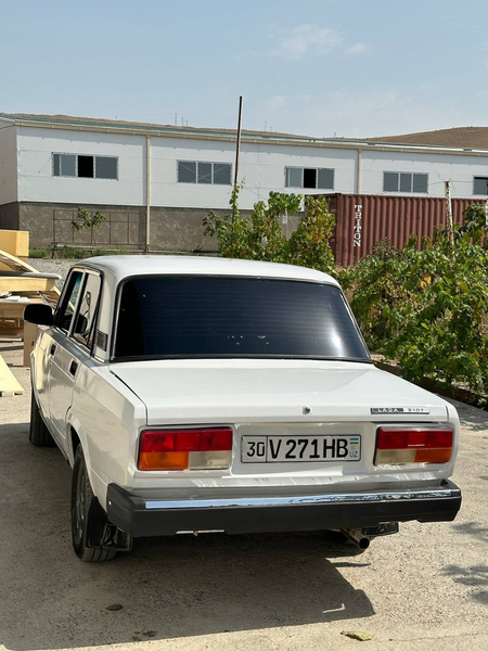 Жигули Lada 2107