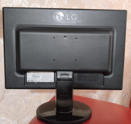 Монитор LG FLATRON 17