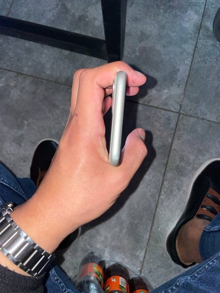 Iphone 11 в хорошем состоянии