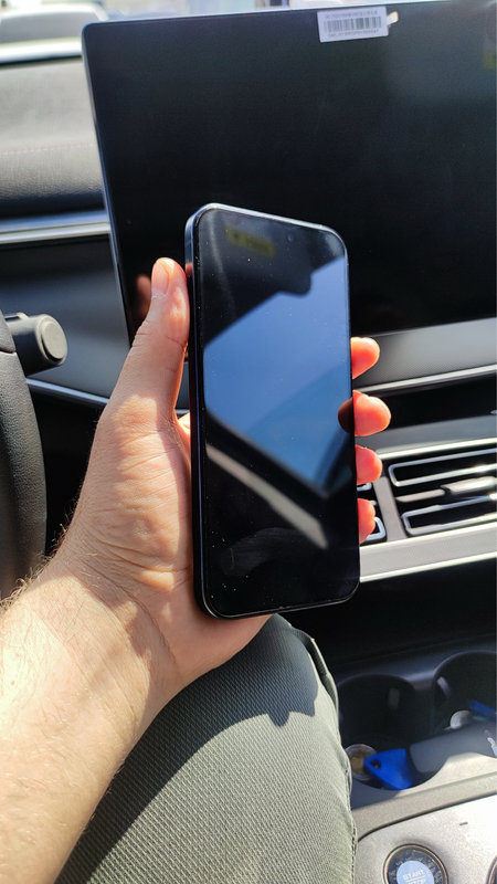 iPhone 15 Pro Max 256GB E-sim