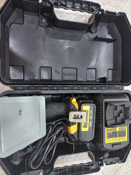 * Dewalt instrument nabor holati yangi original