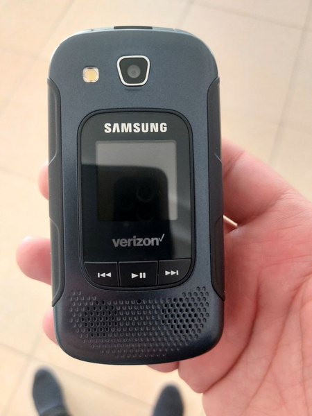 Густо 4 cdma va Gsm
