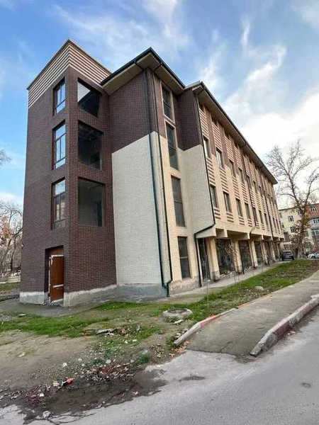Срочно продается нежилое помещение ул.Мукими 7-квартал (ХМЕ)