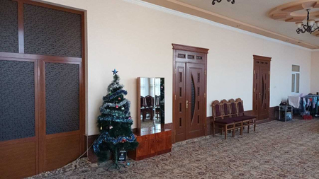 Hovli joy sotiladi