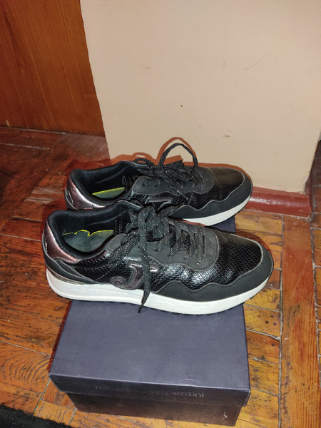 Кроссовки женские Joma