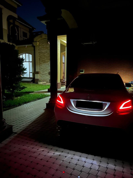 Mercedes-Benz w 205 c 180