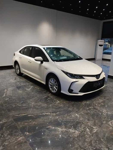 Гибритный автомобиль тайота каролла