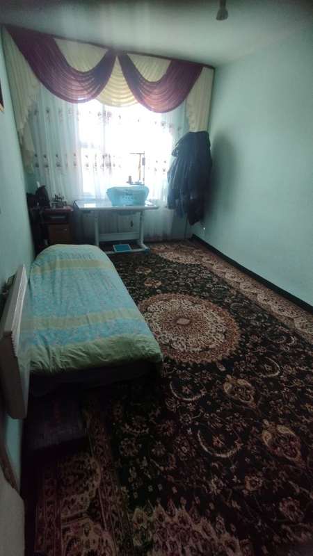 Уй сотилади 3 хонали