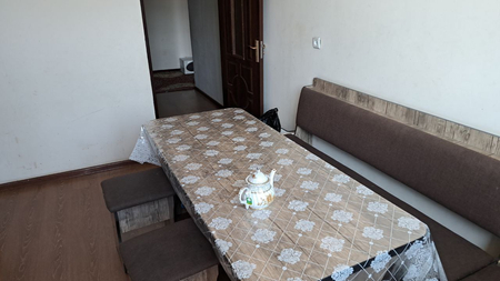 3 xonalik kvartira sotiladi!