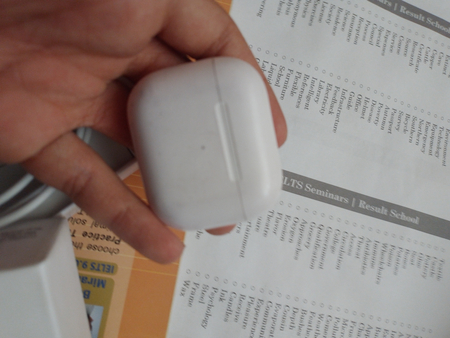 Airpods     Аирподс