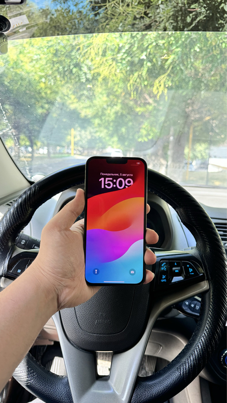Iphone 13 pro max 1 Tb srochna sotiladi