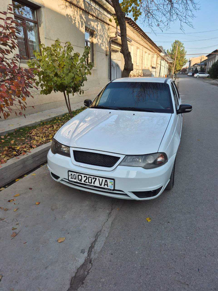 Chevrolet nexia 2 sotiladi
