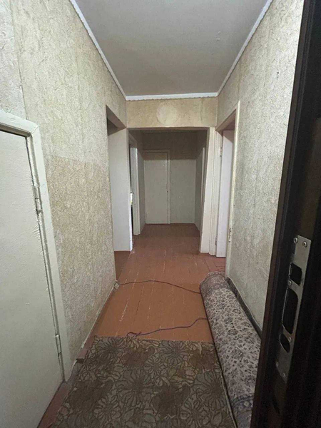 Продаётся 3х комн квартира на 4 этаже Ор-р Пиридастгир
