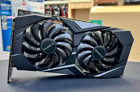 Продается видеокарта б/у Gigabyte GeForce® GTX 1660 SUPER™