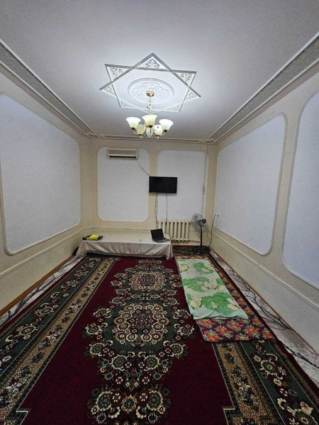 1 xonali 48m² 2-qavat sotiladi