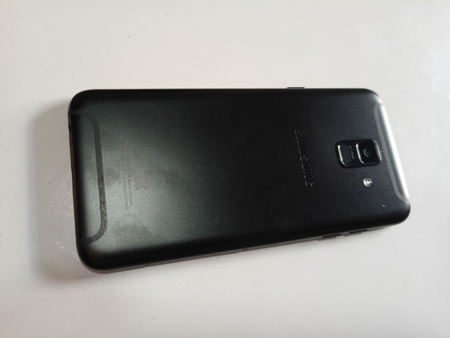 Samsung A6 сотилади