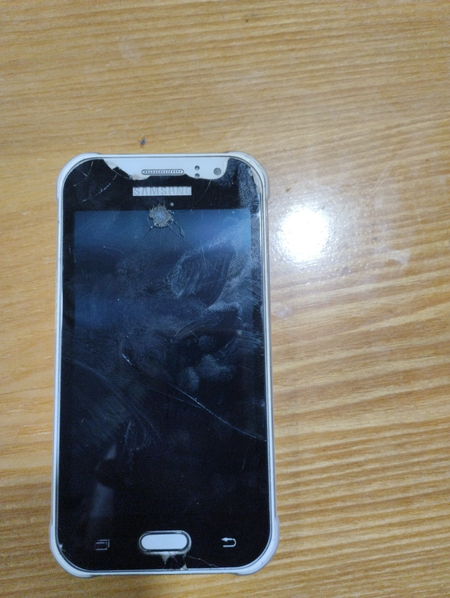 Samsung galaxy j1 ace