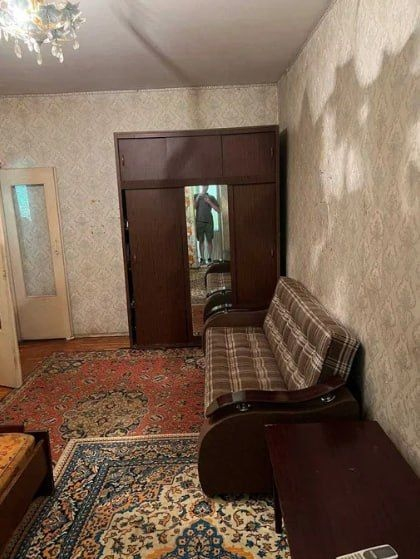 Сотилади Чиланзар 25 квартал 1//1//4 38 м2 ор. Олам
