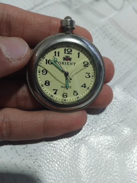 Orient molniya soatlar sotiladi