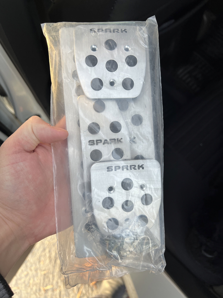 spark pedal hrom