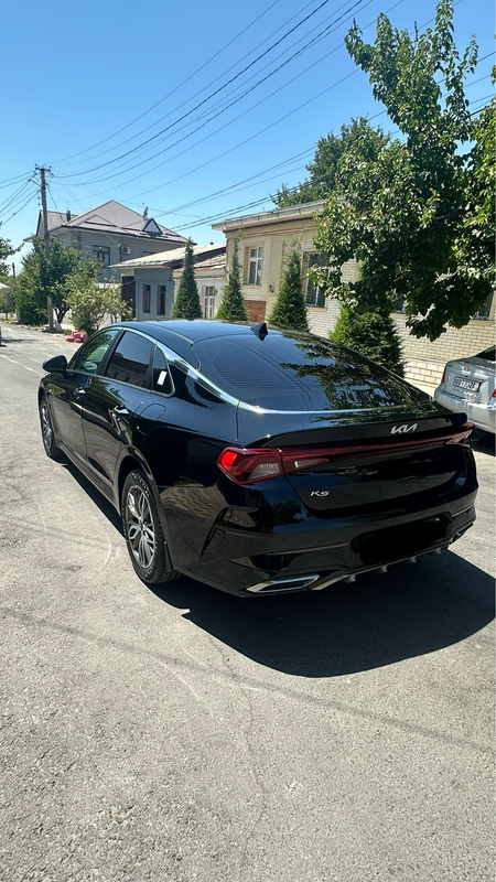Kia k5 sotiladi