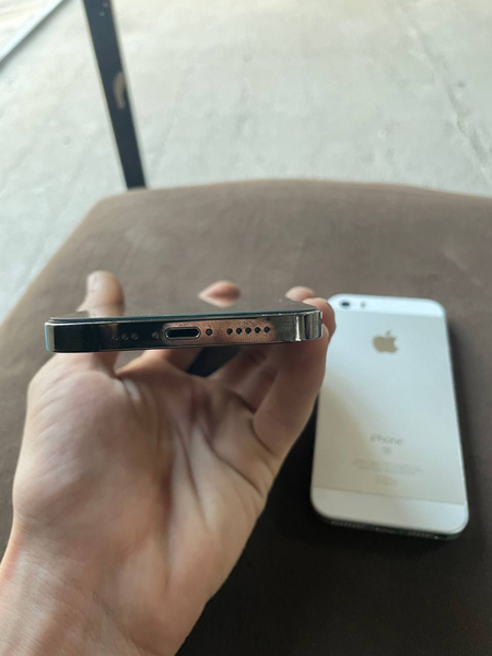 Iphone 12 pro sotiladi